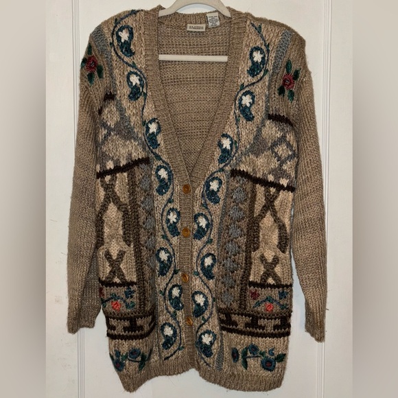 Classic Elements | Sweaters | Vintage Classic Elements Floral ...